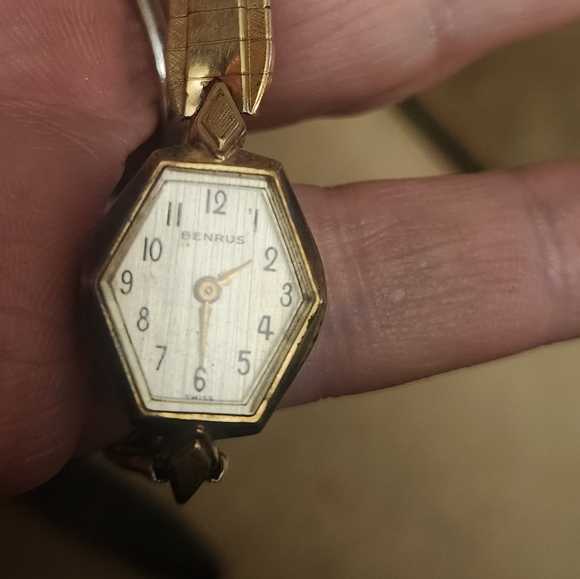 Accessories | Vintage Ladies Benrus Watch Octagon 1k Rgp Bezel Gold ...
